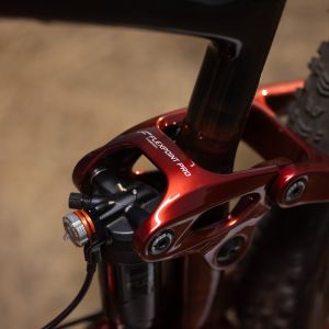 Crest FloTrac XC Shock | Giant Bicycles Official site