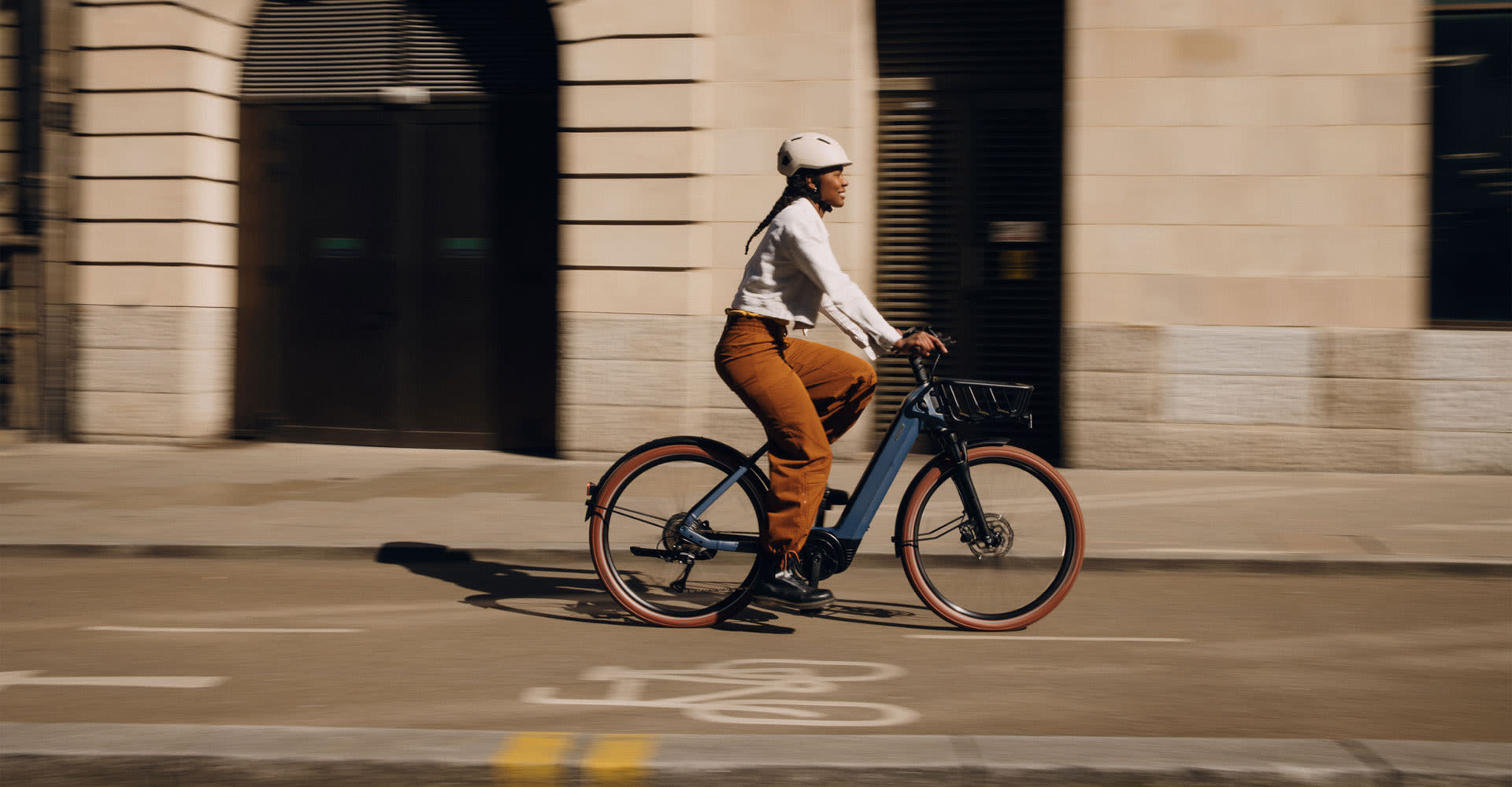 Flourish E+ | Women's Everyday Step-Through E-Bike | Liv Cycling España