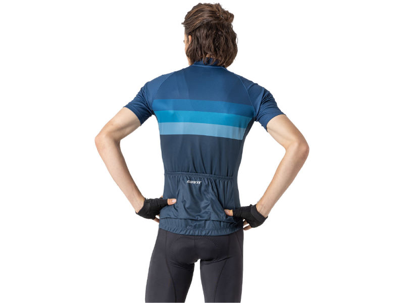 Giant Apparel Fit Guide | Giant Bicycles Australia