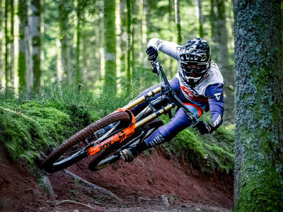 Giant Factory Off-Road Team Races at UNBOUND Gravel | Giant Bicycles US